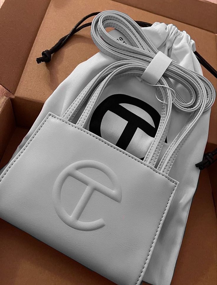 HI LEVEL FASHION - HLF – Hi Level